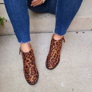 Time and Tru | Shoes | Two Zip Womens Animal Cheetah Print Ankle ...